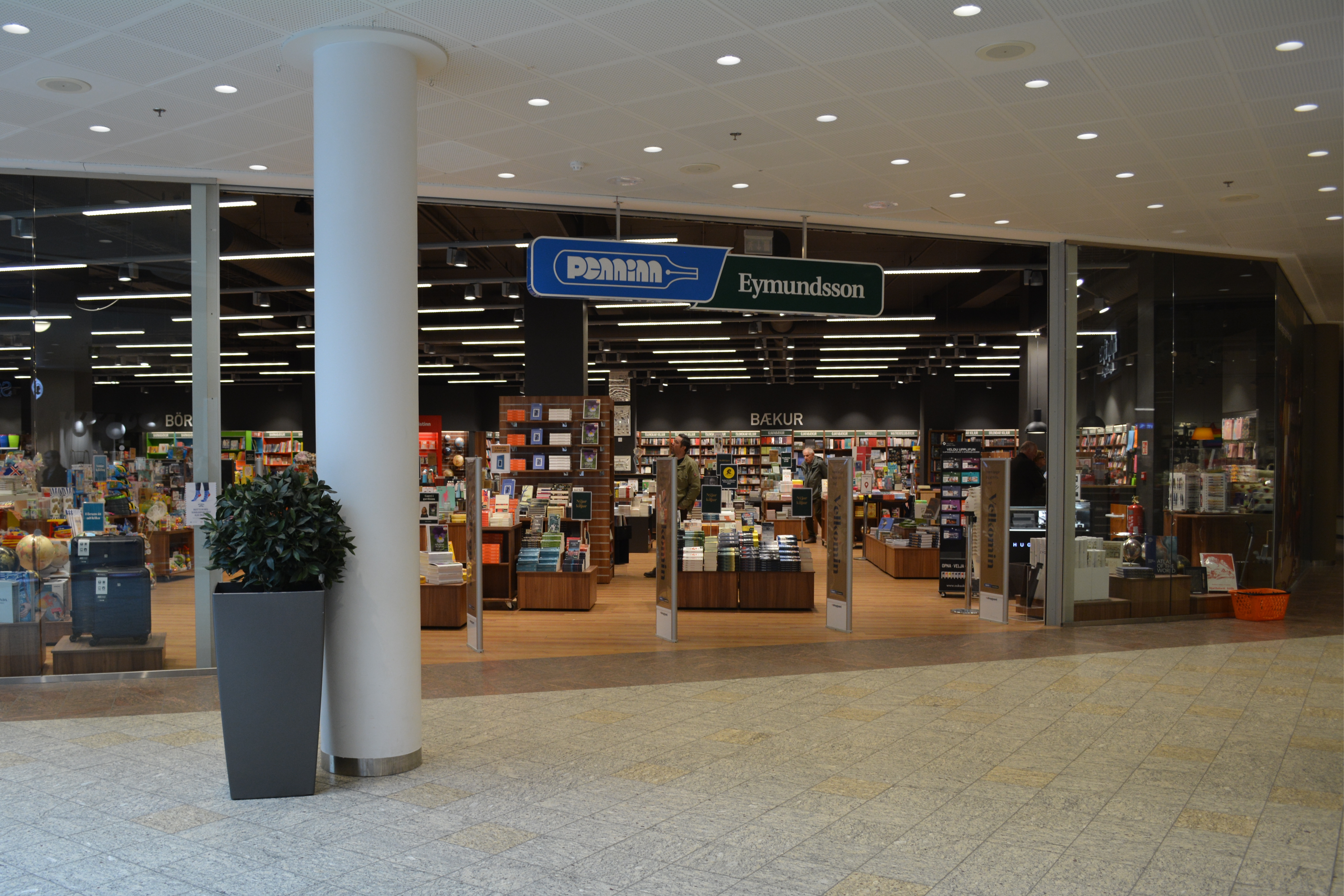 Penninn Eymundsson Stores