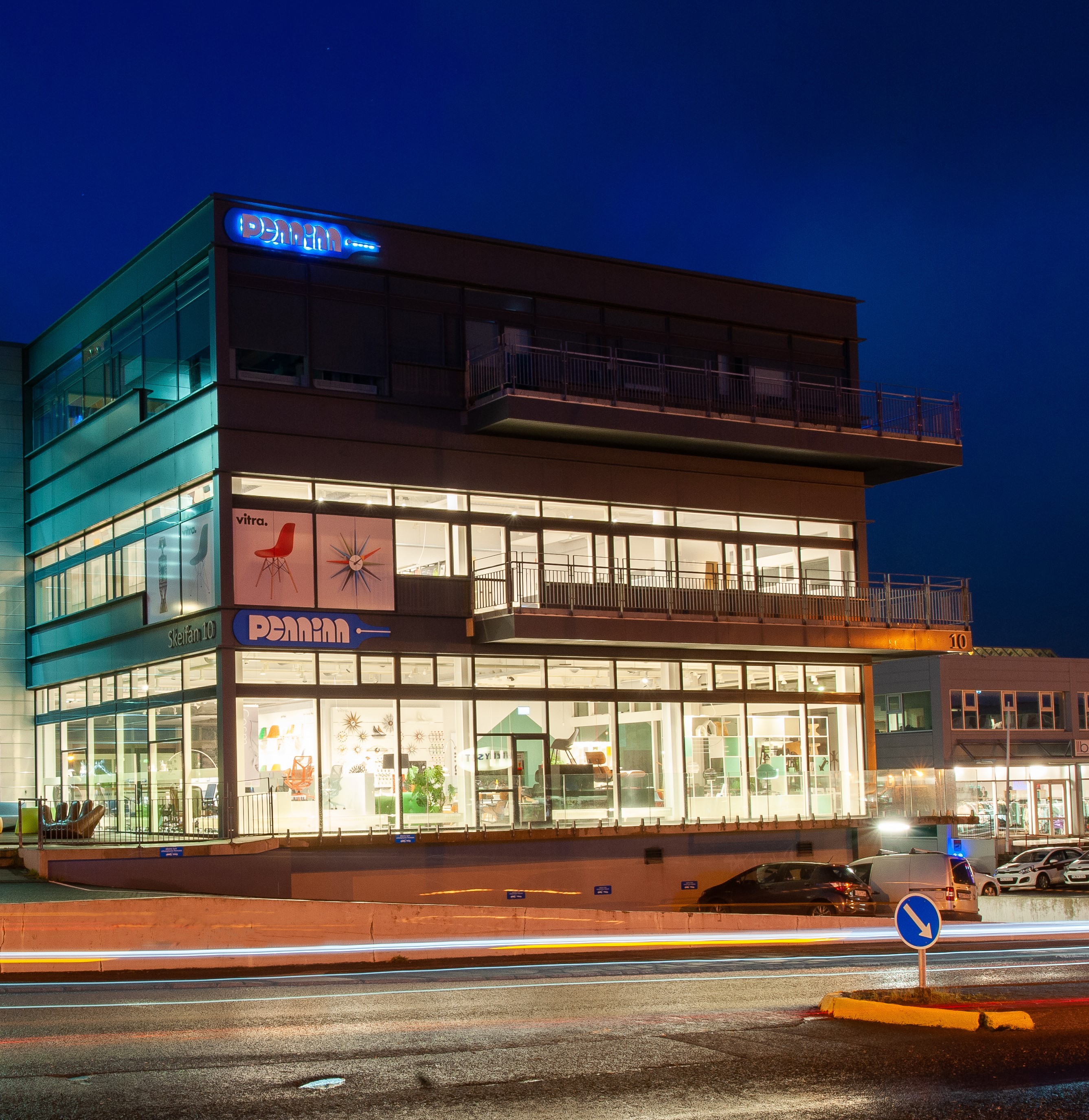 Penninn Eymundsson Stores
